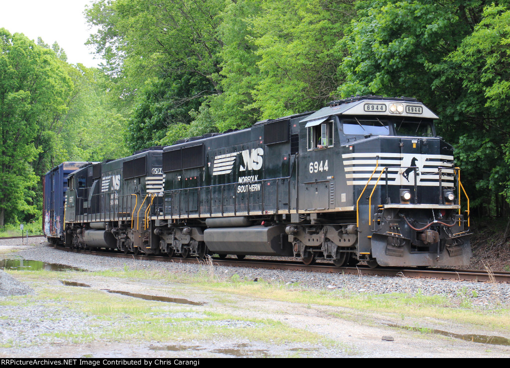 NS 6944 & 6967 on K64
